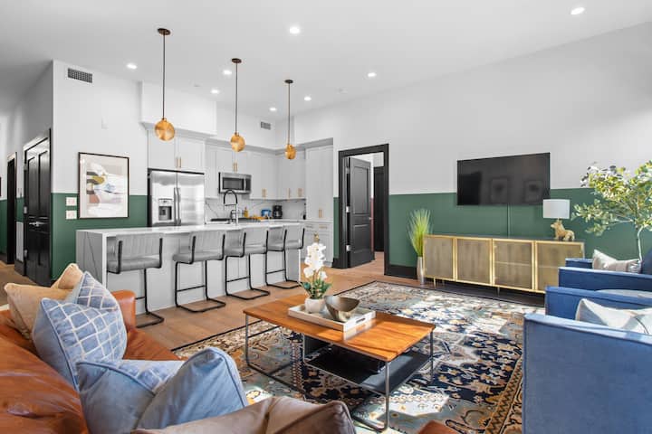 Downtown 4bd/4ba With 2 Living Rooms&kitchens - 뉴올리언스