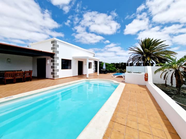 Villa Marta Avec Piscine Privée Chauffée - Playa Blanca