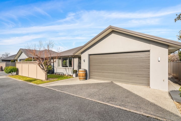 Beauty On Bantry - Alexandra Holiday Home - Alexandra