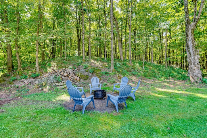 7 Mi To Kaaterskill Falls: Home W/ Mountain Views! - Catskill, NY