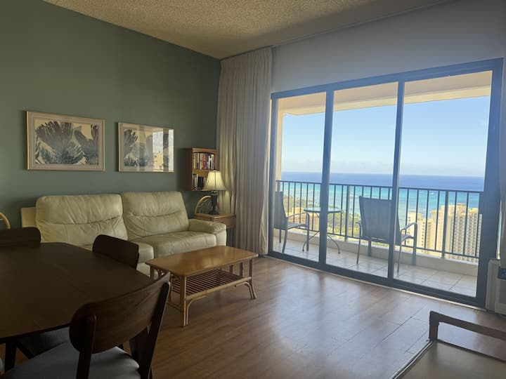 38th Floor W/ocean Views, Free Parking! - Honolulu, HI