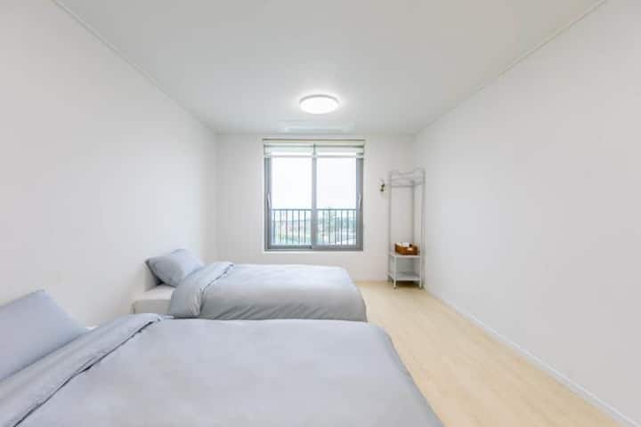 바다전망 콘도형 오션 뷰 객실, 신축 바다전망 콘도형 오션 뷰 (201호) - Donghae-si