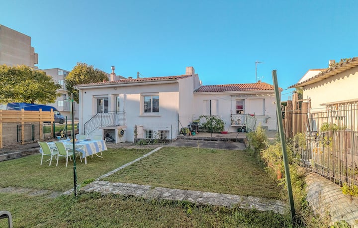 Stunning Home In Royan With Wifi - Royan