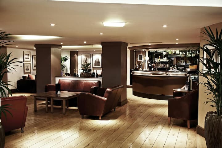 Catch A Match At The Famed Old Trafford Stadium - Cheshire