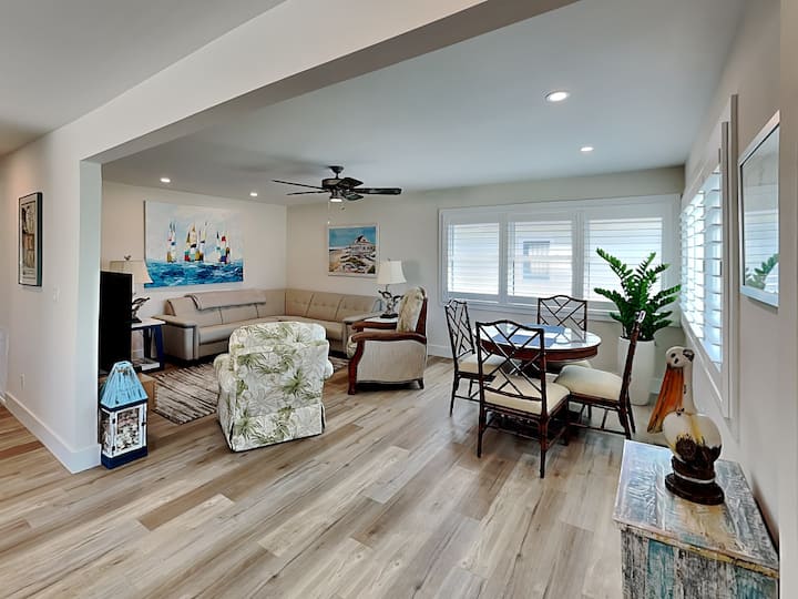 A Hidden Gem In The Heart Of Ft. Myers Beach! - Fort Myers Beach, FL