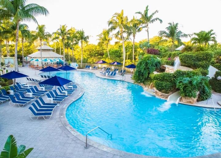 Coastal View Room Ideal For Beach Wknd W/ Friends - Naples, FL