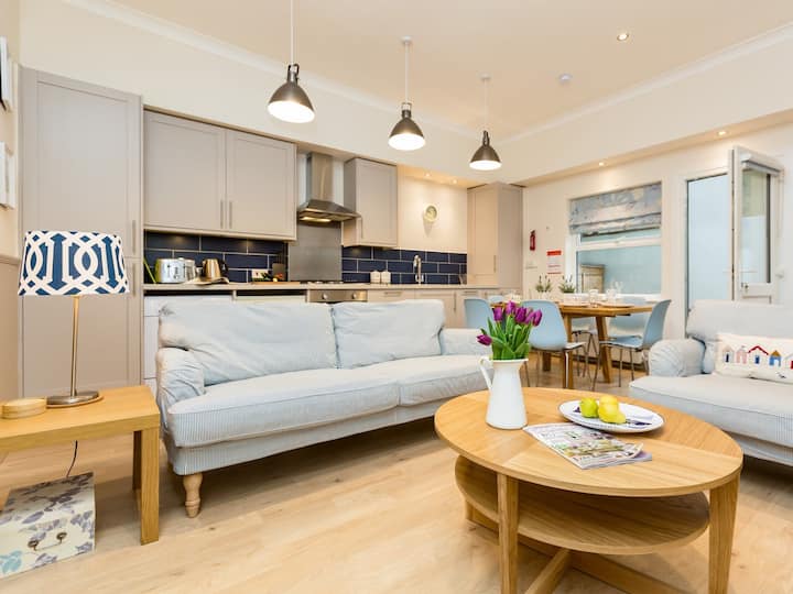 3 Bed In Eastbourne (Ehc38) - イーストボーン