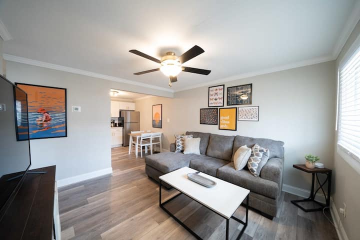 Ov Mosaic Suites | Serene - Norfolk, VA