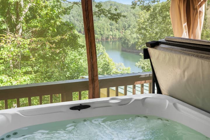 Cabin With Hot Tub & Stunning Lake  Mountain Views - Carters Lake, GA