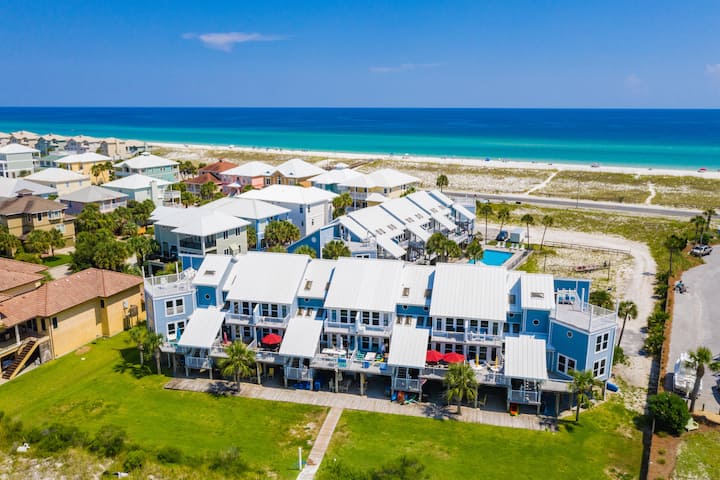 Cozy Condo Steps To The Gulf 1br/1 Bath - Pensacola Beach, FL