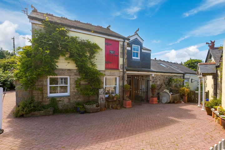 Pilgrims Barn - Cottage - Sleeps 4 - Parking - Gwithian