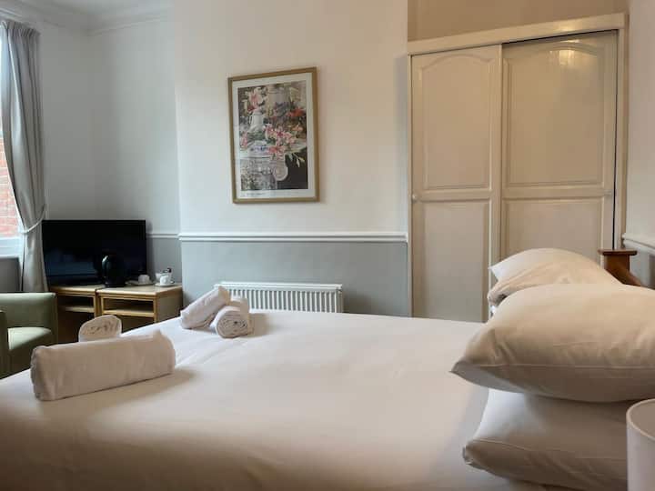 Double Room Ensuite At Central Hotel Norwich - Norwich