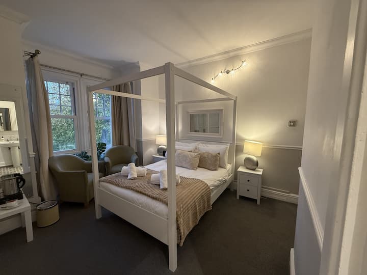 Double Ensuite Room River View At Central Hotel - Norwich