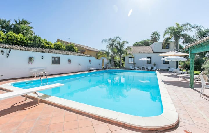 Beautiful Home In Chiaramonte Gulfi - Vittoria
