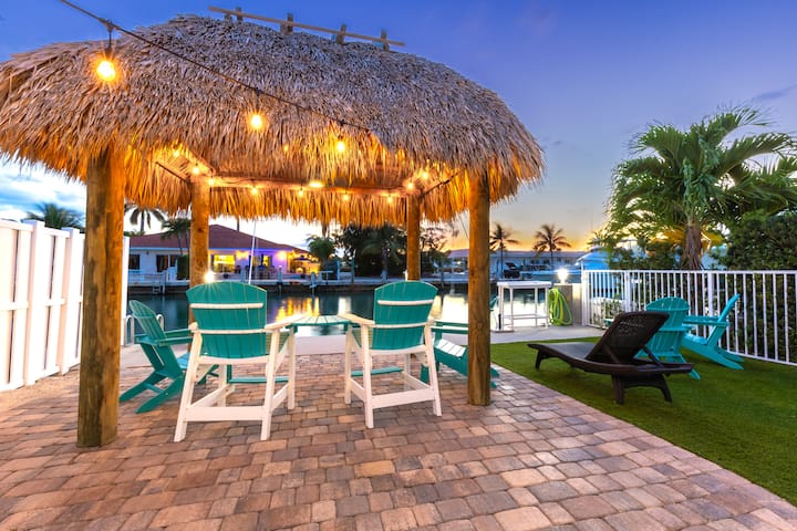 Great Escape: Dockage, Cabana Club, Tiki Hut - Key Colony Beach, FL