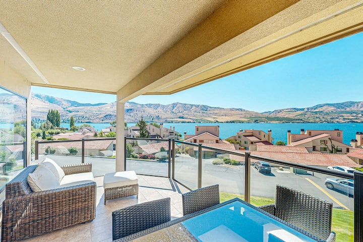 2br Lakeside Condo With Shared Pools And Hot Tub - Chelan, WA