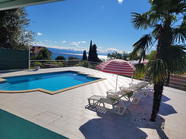 Maison Pool (100821-k1) - Opatija