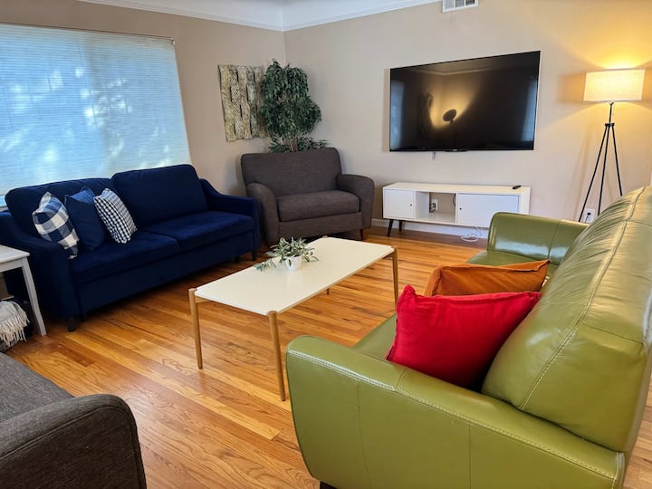 5-star Location 2ba W/ac&garage - Reno