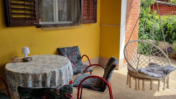 Appartement Mala Kuća Kraj Mora (96141-a1) - Primošten