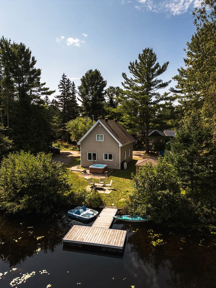 Le Lac Apaisant - Chalet Hivernal Avec Spa - Saint-Hippolyte