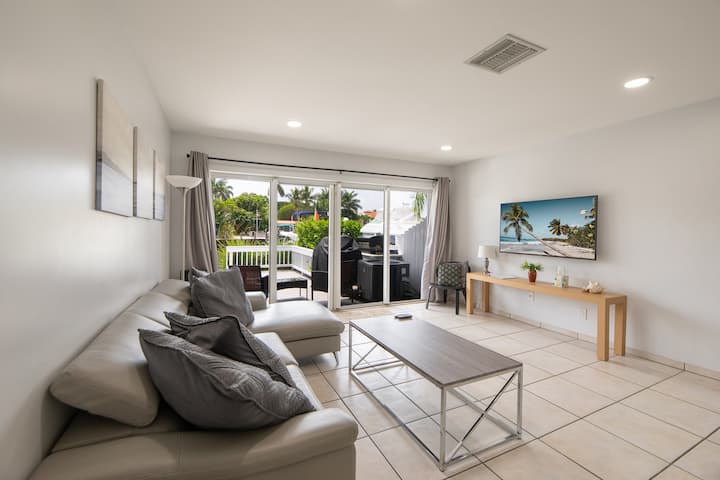 Waterside Retreat - Fort Lauderdale, FL