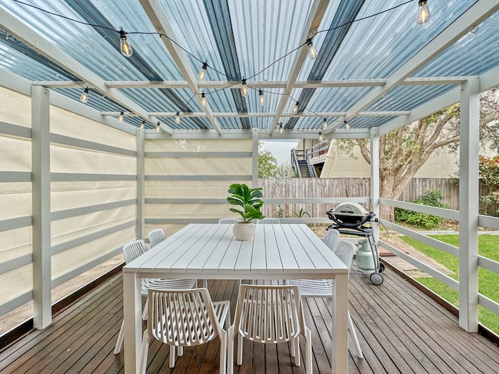 4-bed Beach House With Garden & Alfresco Dining - Tomakin