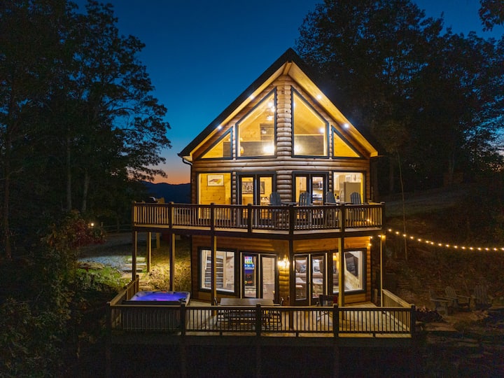 The Squatch Nest - Hot Tub|firepit|big Views - Bryson City, NC