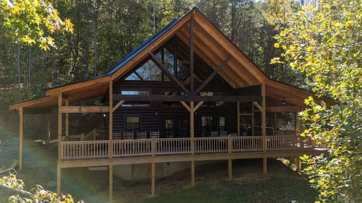 The Great Escape - 2 Br, 2.5 Baths, Sleeps 12 - Tellico Plains, TN