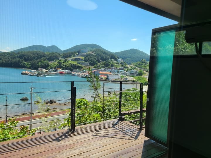 모던한 인테리어의 깔끔한 객실 106호 온돌단체 - 광도면