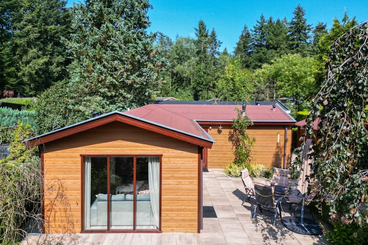 Chalet Omringd Door Groen Op De Veluwe - Ermelo, Netherlands