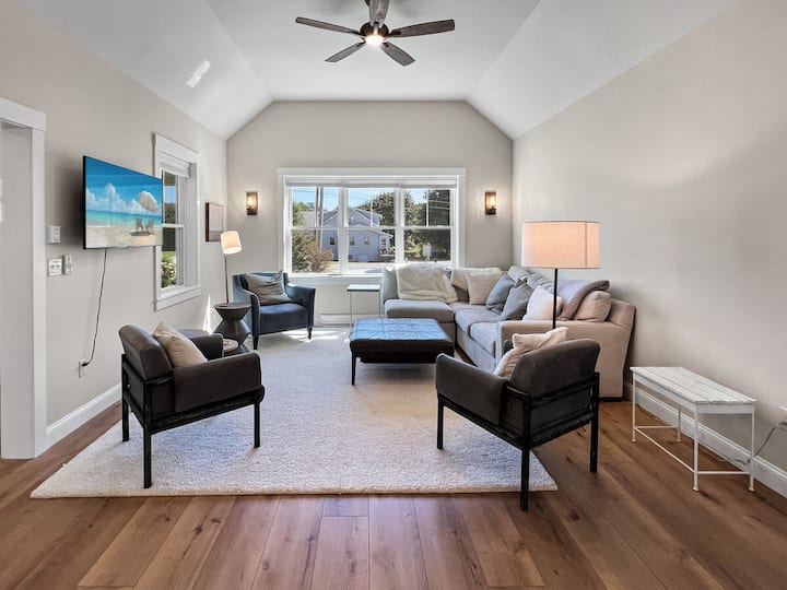 Long Sands Your All-season Getaway 3-bedroom - York