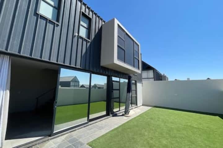 Northern Valleys Family Condo - Namibia