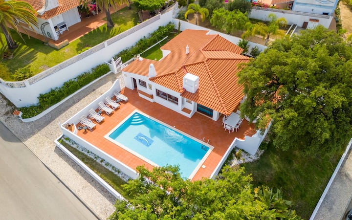 Perfect Family Holidays Villa - Albufeira