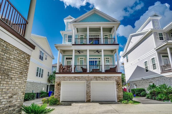 Beautiful Five Bedroom Beach House - By Luxury Bea - Myrtle Beach, SC