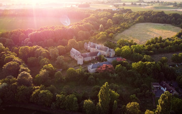 Domaine De Fontenay - Château - France