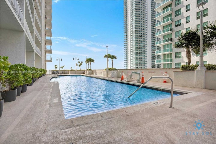Beautiful 1br Apartment With Amenities - Miami, FL