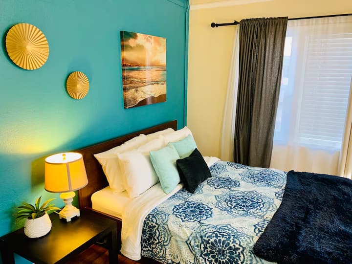 Quaint Studio Hideaway - Coronado, CA