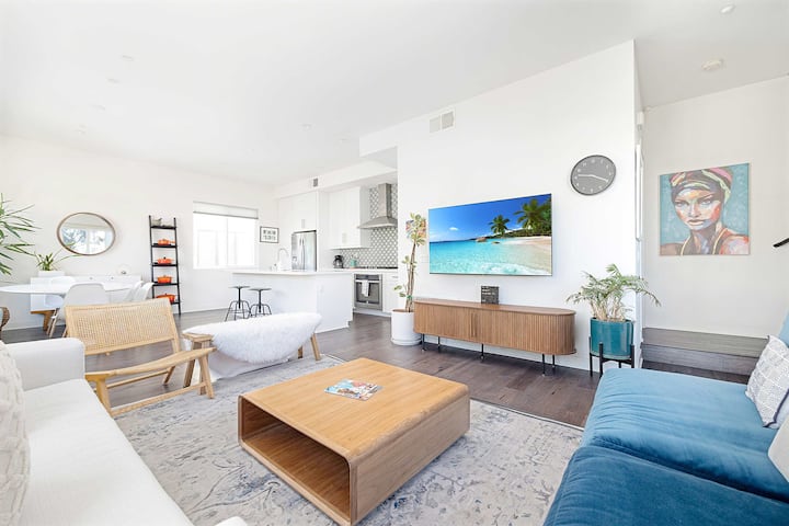 Walk To Balboa Park And Little Italy For Dinner! - San Diego, CA