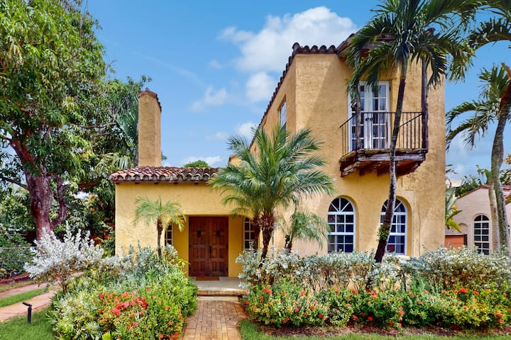 3br | Chefs Kitchen| Pool | Balcony | W/d - West Palm Beach, FL