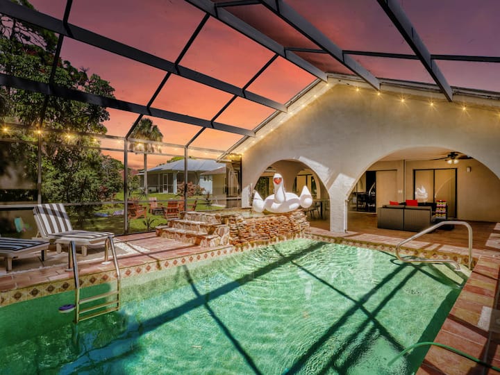 Oasis In The Palms - Pool, Hot Tub & Beach Gear - Bonita Springs, FL