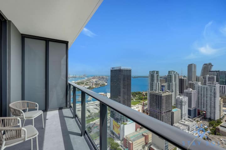 Spectacular  Apartment With Pool & Gym - Miami, FL