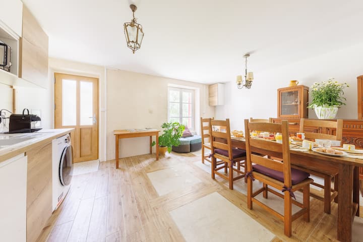 L'arverne Du Rocher - Maison Vue Montagne - La Bourboule