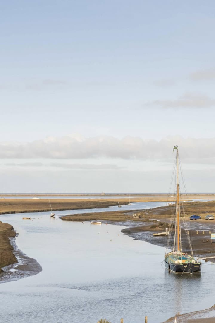Skylark, Striking Quay And Saltmarsh Views! - Blakeney