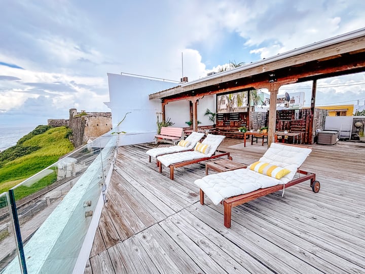 Peaceful Ocean & Rooftop Vibes | Old San Juan - San Juan