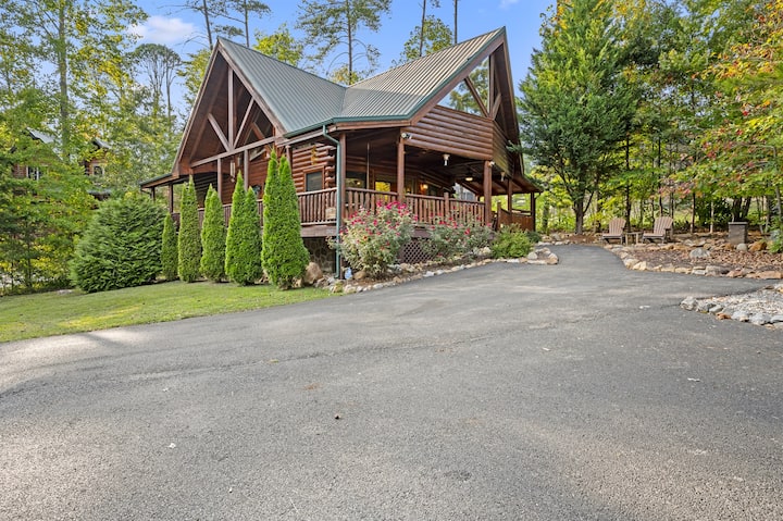 Your Dog Will Love This Cabin! Free Tickets - Tennessee