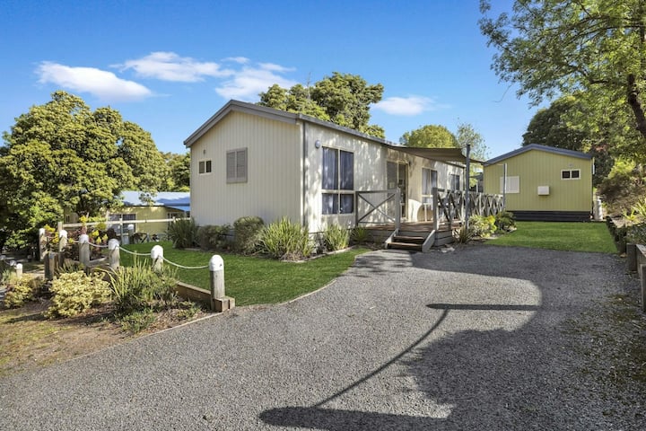 2 Bedroom Deluxe Villa - Metung