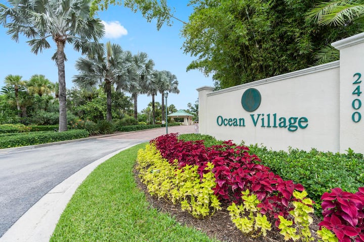 Cc 1112 Golf Course View Condo In Ocean Village - Fort Pierce, FL