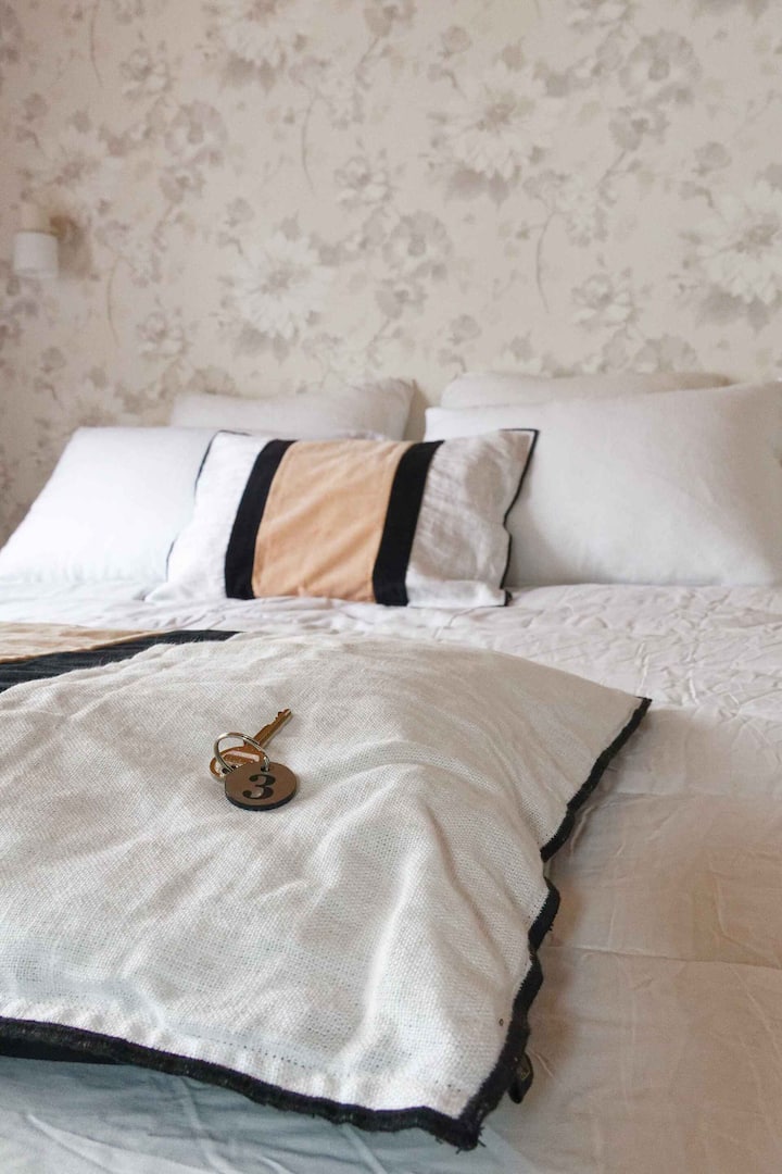 Chambre Rose Avec Douche Italienne - Ballon d'Alsace