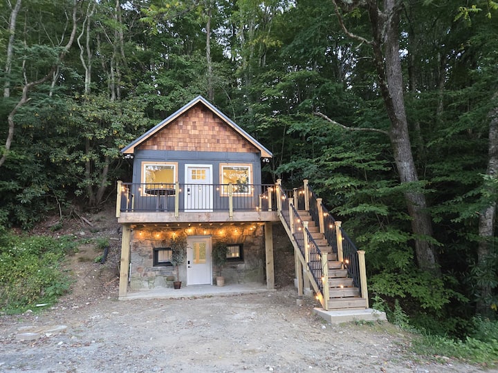 Power | Water | Safe Access-hillside Haven | 1bd/1 - Banner Elk, NC