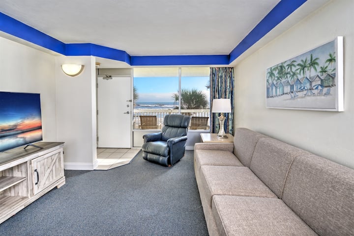 Oceanfront 1br | Balcony | 2 Queens | Sleeps 6 | - Daytona Beach, FL